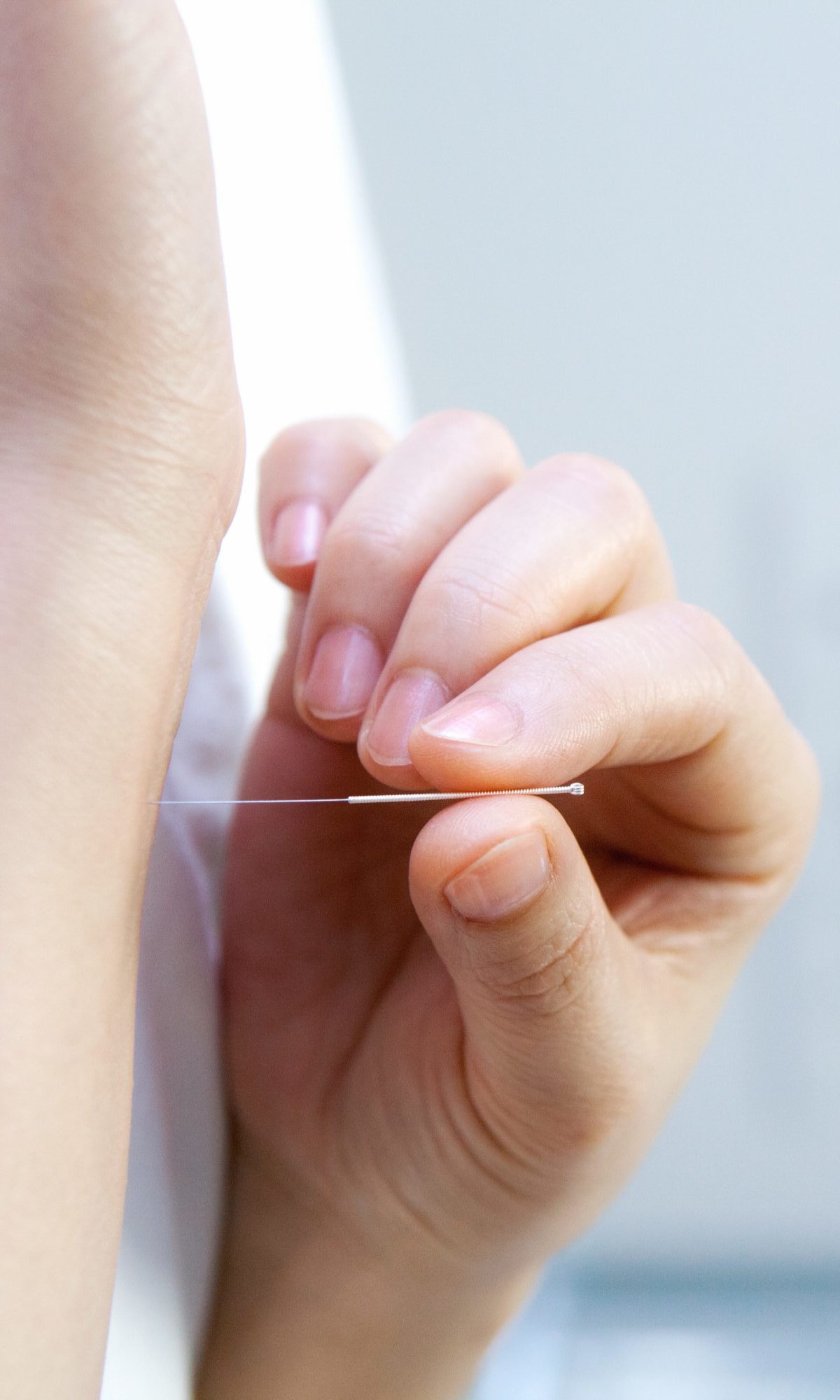 What To Expect During Your First Visit To A TCM Practitioner - welleum